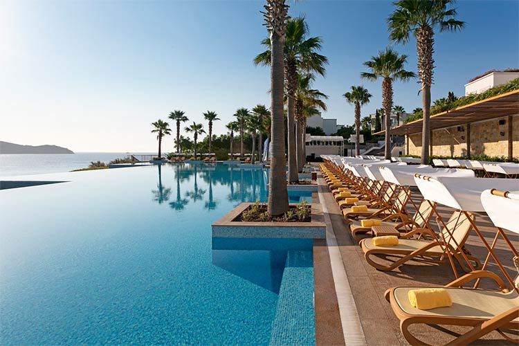 Hotels met infinity pool; dit zijn de mooiste! - dé VakantieDiscounter